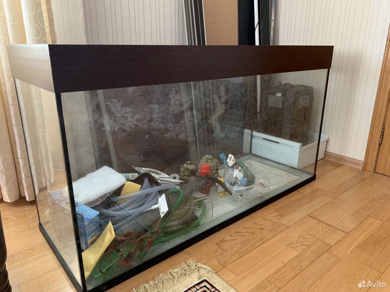 Продаю готовый аквариум 500л 1400/500/700