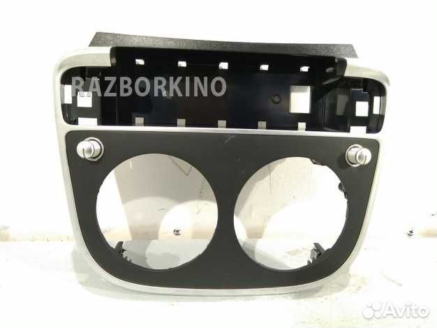 Накладка консоли Мерседес купить в Санкт-Петербурге | Запчасти | Авито